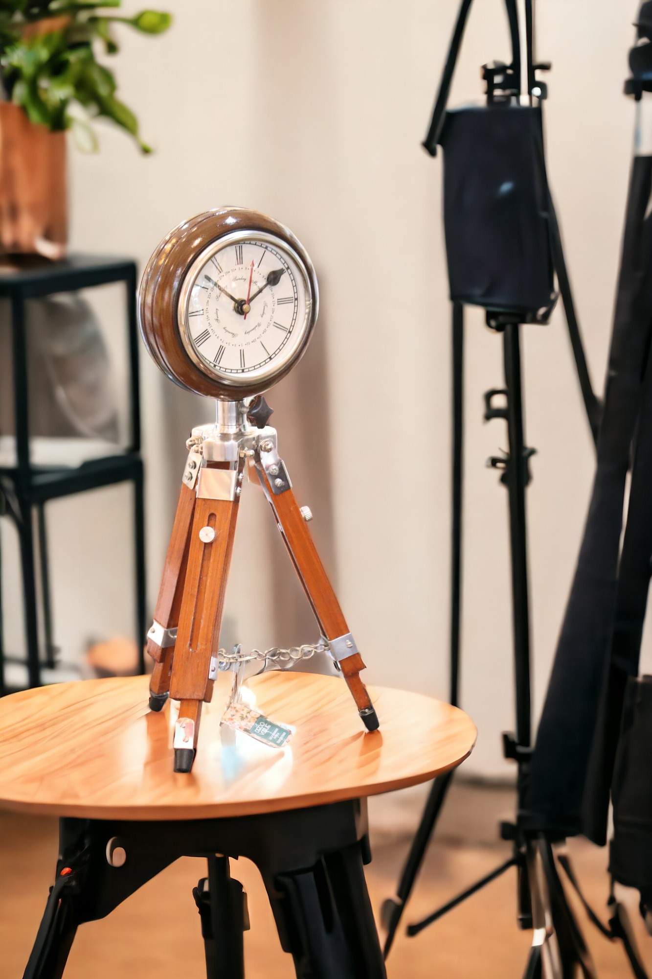 Deco Vogue Antique Tripod Table Clock - Deco Vogue